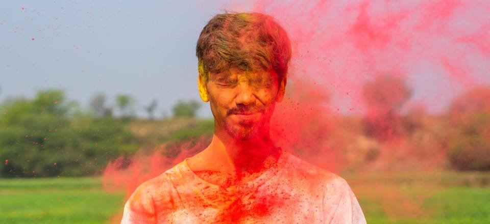 How to Protect and Treat Your Eyes After Holi Colour - Best Eye ...
